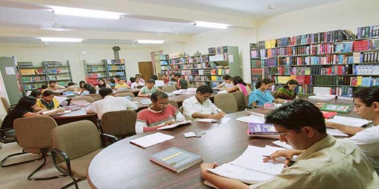 Top 4 libraries in Delhi | Best libraries in Delhi for readers