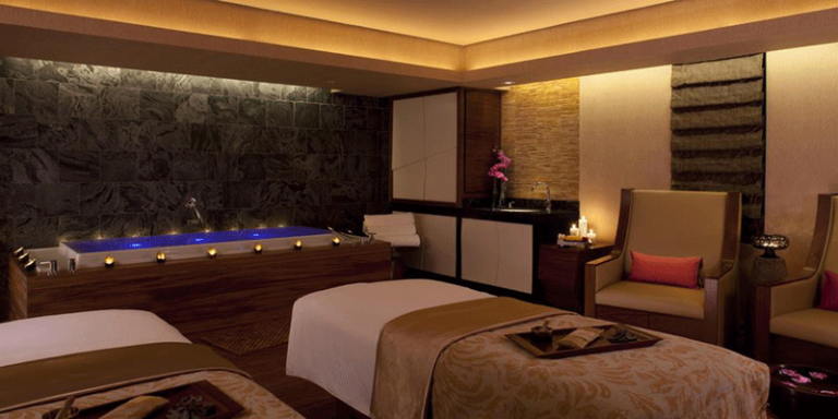 Experience the luxurious treatment in spas in delhi.